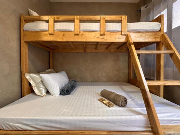 Hillside Station - Fan Room - 04 - El Nido