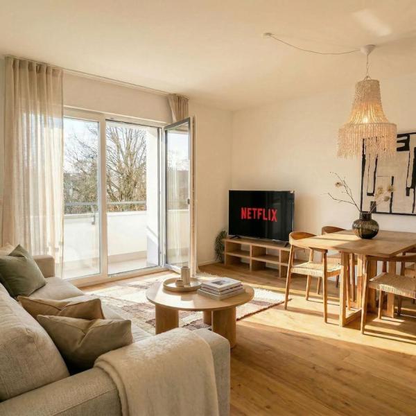 Up&great Apartments - Modern Riverside Homes Near Airport And Free Parking - Aéroport de Zurich (ZRH)