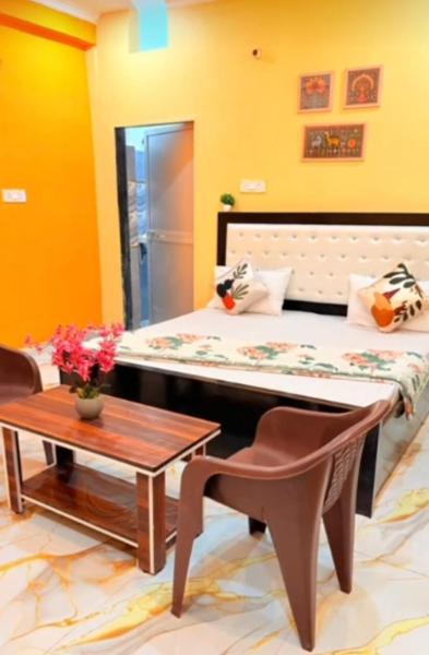 Hotel New Anuj Palace - Ayodhya