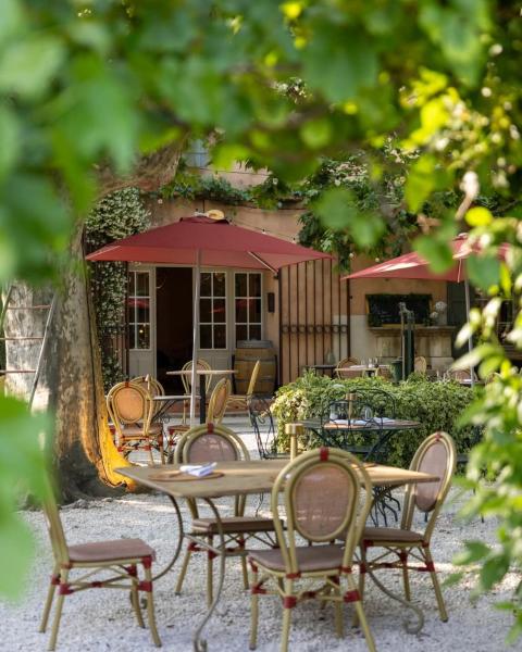 Le Domaine Des Grès Luberon - Hôtel - Restaurants - Cavaillon