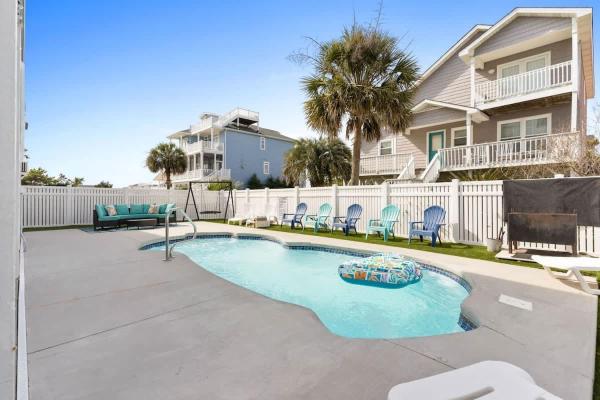 Lost Shaker Of Salt - Heated Private Pool, Across From The Ocean - Ocean Isle Beach, North Carolina