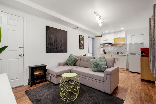 Modern 1br 1bath With Living Area Near Sfsu - San Francisco, CA