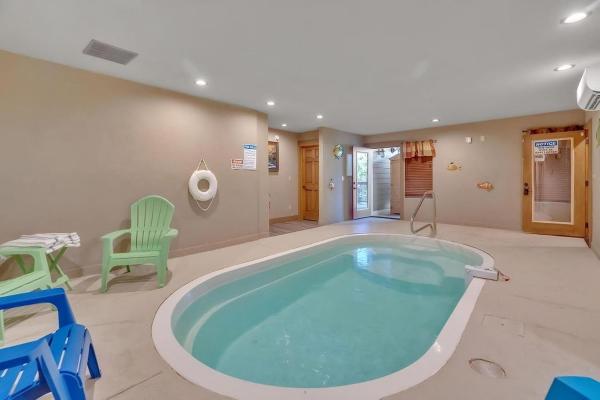 Splash Mountain Lodge - Gatlinburg, TN