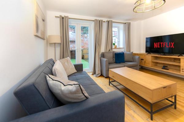 Stylish Town House - Located Close To Derby Centre - Belper