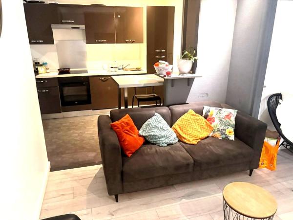 Chambre Cosy Et Lumineuse Bureau Wifi Rapide Près De Nancy - Vandœuvre-lès-Nancy