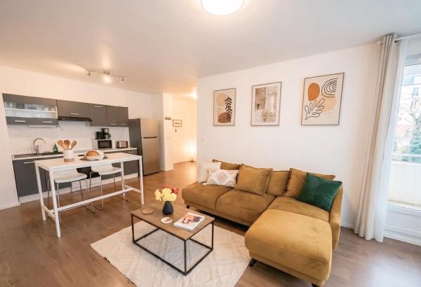 L'essentiel - Balcon & Gare à 2 Min - Savigny-le-Temple