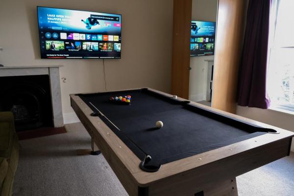 Two Perfect For Large Groups And Secured Free Parking - Reading