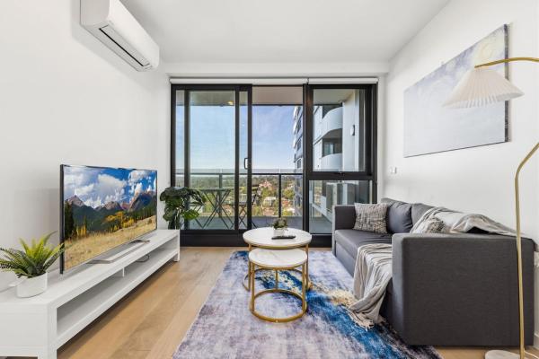 Panorama 2b2b Central Box Hill With Secured Garage - Forest Hill
