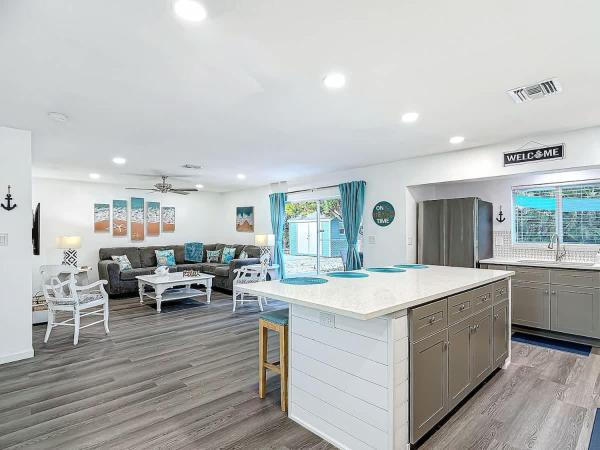 Bring Your Boat! Updated Home Close To 3 Beaches - Fort Myers Beach, FL