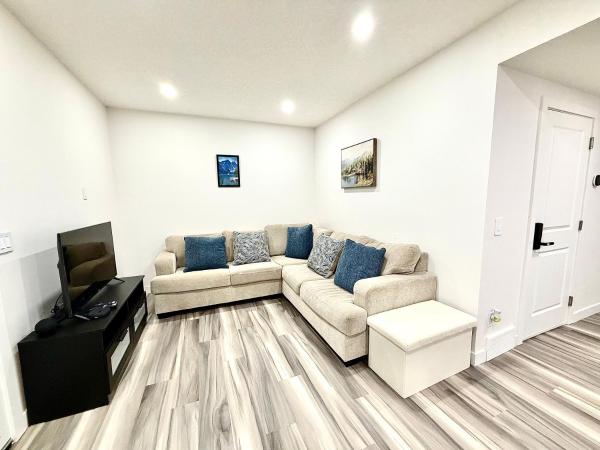 Cozy Two Bedroom Suite In Nw Calgary - Near Banff & Calgary Airport - 卡加利
