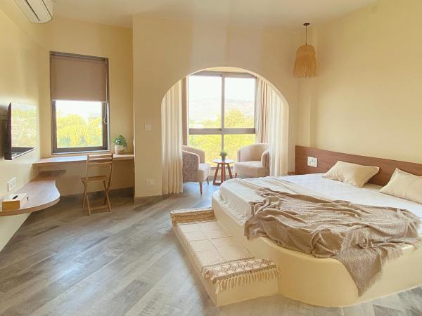 Zumi Stays - Gujarat