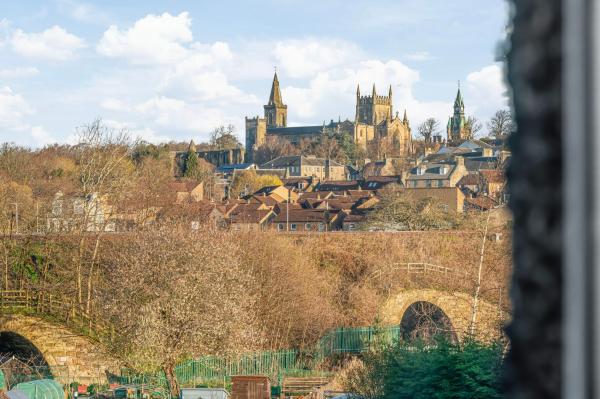 Pure City Central Skyline - St Leonards By Tba - Dunfermline