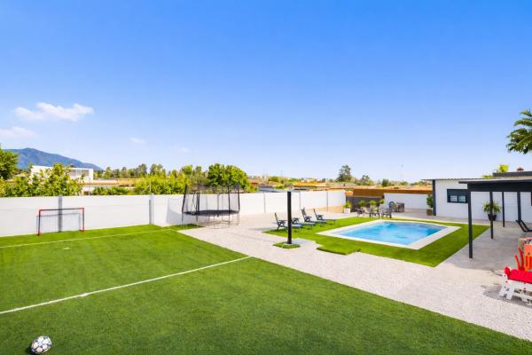 Cubo's Casa Soles & Football Field - Mijas