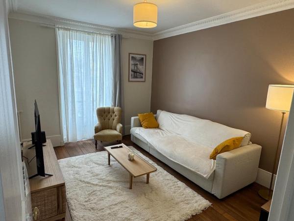 Bel Appartement Entièrement Rénové - Le Zénith de Paris