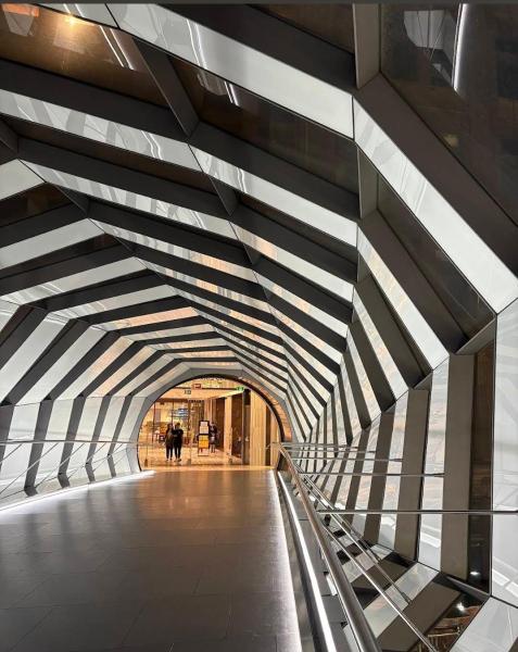 Downtown Yonge & Dundas Suite For Large Family Group - Private Washroom-free Wifi-self Chekin - Mississauga