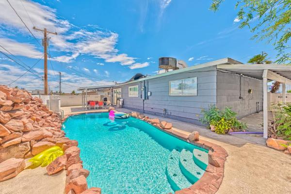 Close To The Stripamazing Pool! - Las Vegas