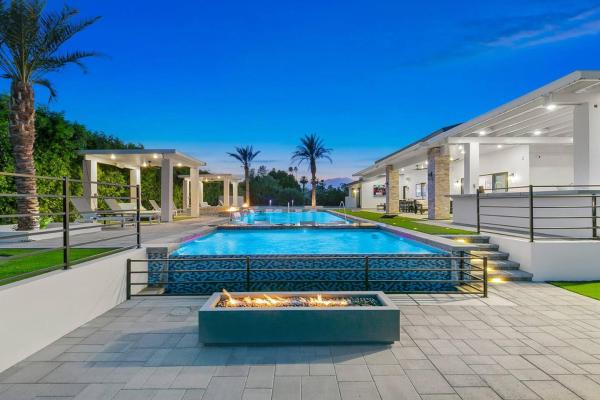 True Country 1 Acre Property With 65ft Pool - La Quinta, CA