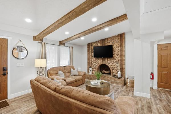 Family Game Night Getaway Hot Tub And Billiards - Sandy, UT