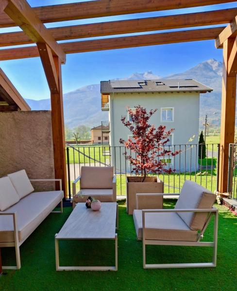 Villa Volpe Apartment With Private Terrace - Valchiavenna