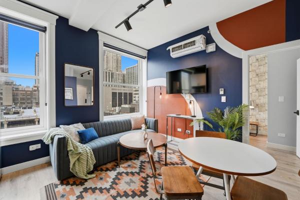 The Plymouth Chicago - Chicago, IL