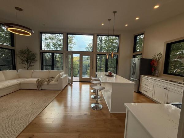 Emerald Lake Glass House - Granville, NY