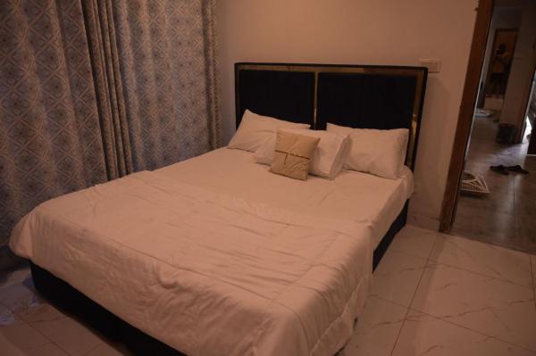 Marina Hotel - Islamabad