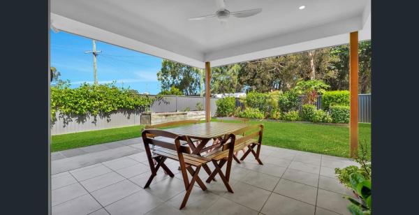 1 Seaspray Avenue - Coolum Beach