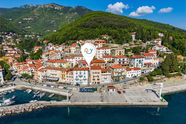Casa Del Porto Seafront Apartment - Happy Rentals - Mošćenička Draga