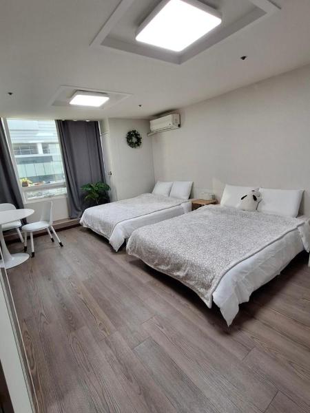 Private Accommodation Near Hongik University Station - Seoul
