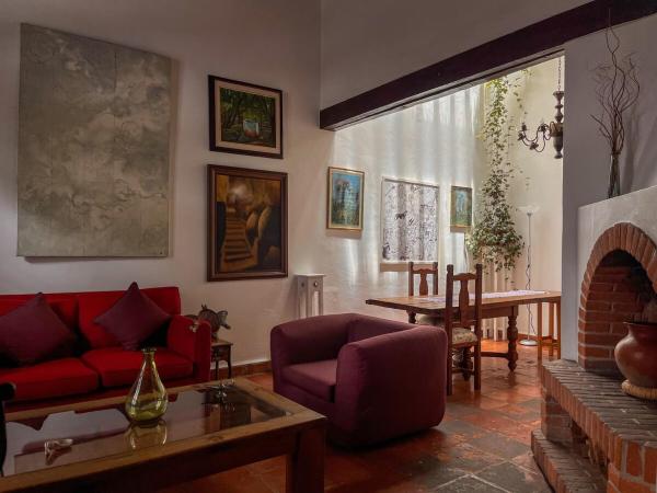 Beautiful And Spacious Colonial Home, Mexico City - メキシコシティ