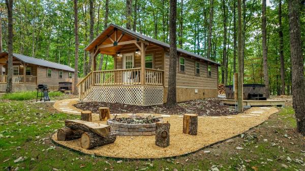 Cozy Woodland Cabin Escape For Families, Friends & Retreats In Mentone, Alabama - Alabama