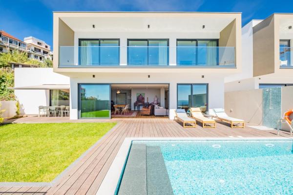 Art House - By Wehost - Funchal