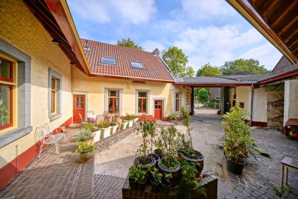 Hoeve1675 - Maastricht
