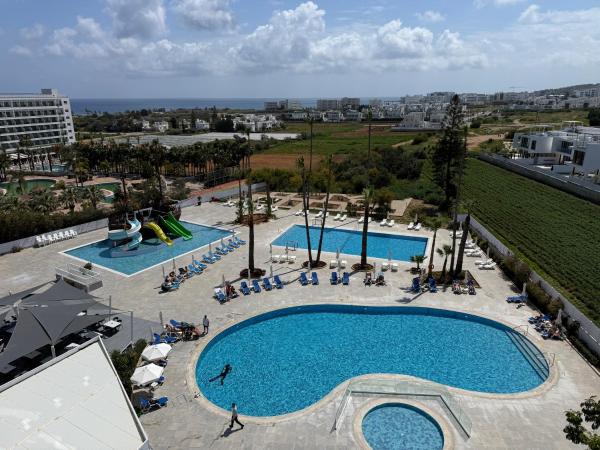 Papouis Protaras Hotel - Паралимни