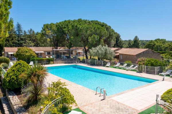Logement Avec Piscine Et Jardin - Mazan