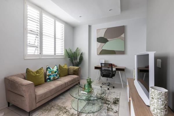 Peaceful Rosebank Gem - Olive Haven - The Median - Johannesburg