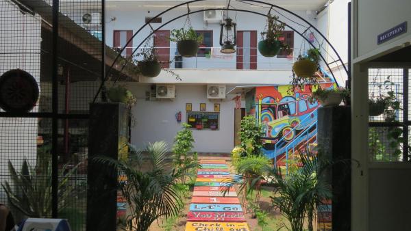 Hashtag Traveler's Varanasi Hostel & Cafe - Varanasi