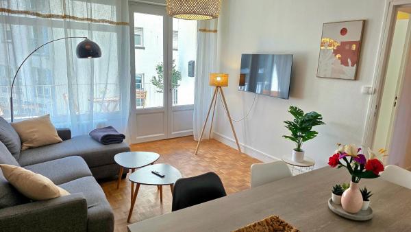 Le Repaire - Hyper Centre, 3 Ch, Balcon Et Parking - Sarthe