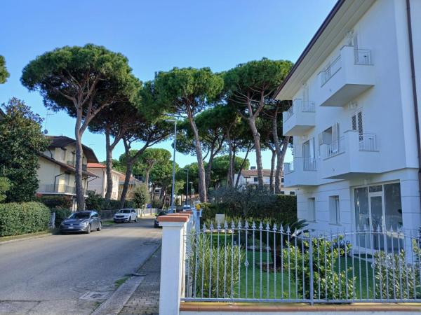 Accogliente Bilocale Con Terrazzo A Pinarella Di Cervia - Cv006 - Cervia