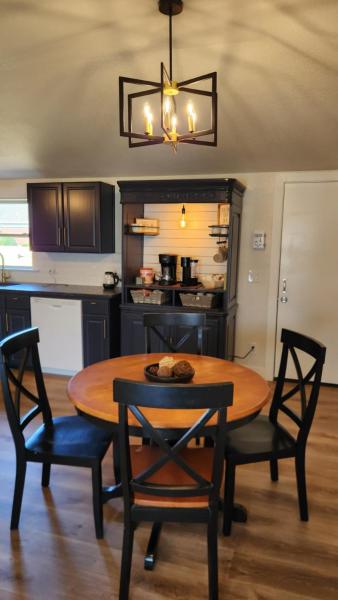 Ambervine - Lowell, AR