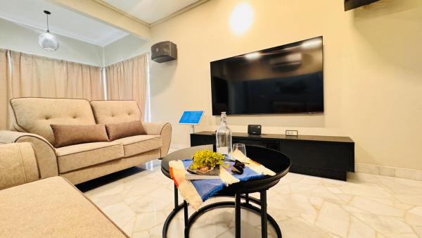 Uncommon Homestay - Klang