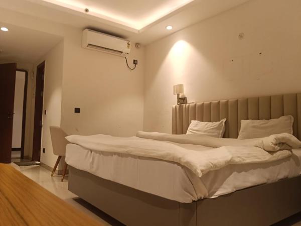 Omaxe Mini Hazratganj - Lucknow