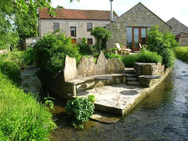 Finest Retreats - Mill Barn By The Stream - Glastonbury