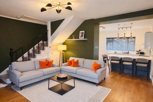 Taigh Beag - Cosy Riverside Highland Cottage - 印威內斯