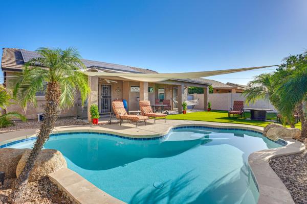 Private Outdoor Oasis Surprise Getaway Near Golf! - Surprise, AZ