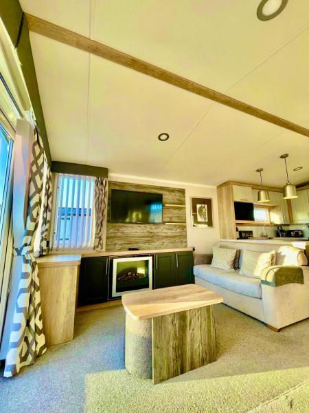 Static In Peak District - Derbyshire