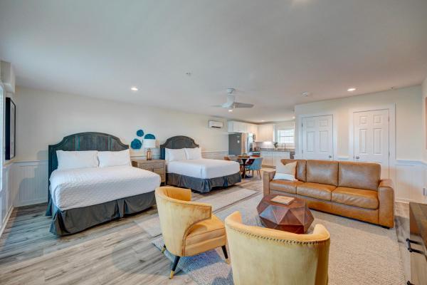 206 Queen Suite, 2nd Floor Low Tide - Surf City, NC