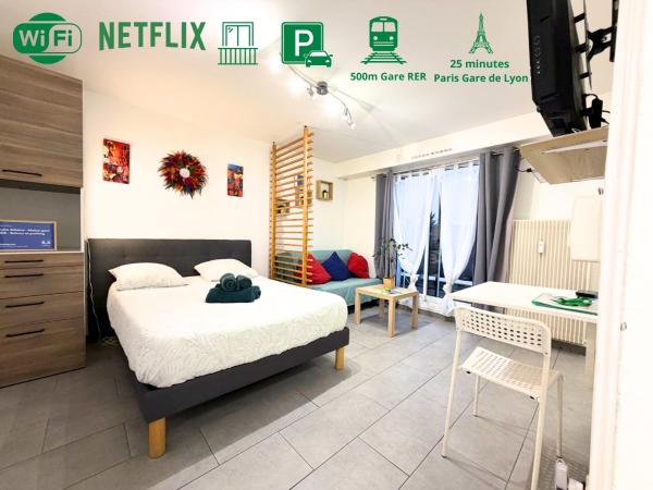 Suite Athéna - Melun Gare Rer - Studio Avec Balcon Et Parking - Melun