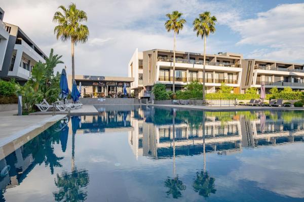 Glory Life, Luxury Suits For Rent In Antalya, Lara - Lara Beach