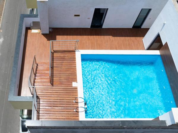 Modern 2-bdr Apt With Rooftop Pool - Lcgr - Praia